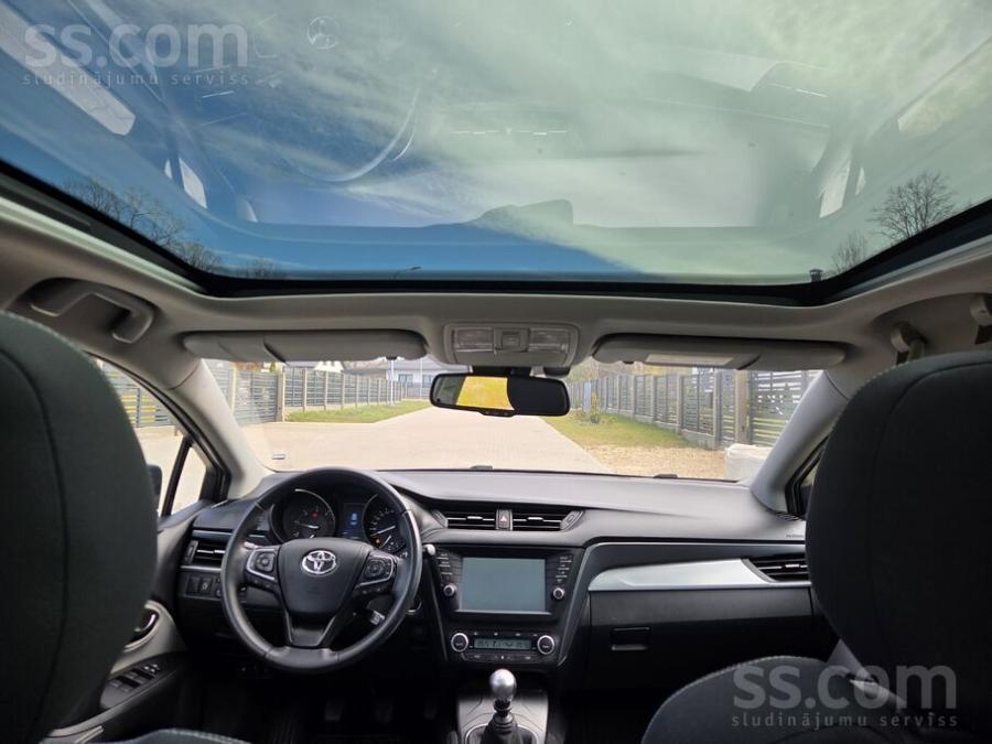 Белый Тойота Авенсис 2015 в Рига, объемом двигателя 1.60 л и пробегом 176 тыс. км за 8200 €, фото 13 на AUTOMOTO.COM.LV