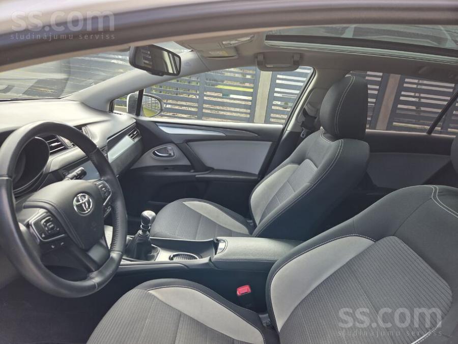 Белый Тойота Авенсис 2015 в Рига, объемом двигателя 1.60 л и пробегом 176 тыс. км за 8200 €, фото 17 на AUTOMOTO.COM.LV