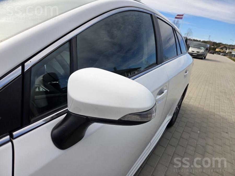 Белый Тойота Авенсис 2015 в Рига, объемом двигателя 1.60 л и пробегом 176 тыс. км за 8200 €, фото 30 на AUTOMOTO.COM.LV