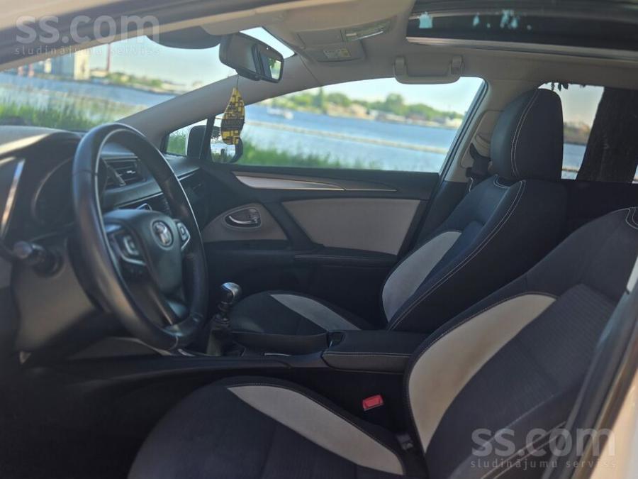 White Toyota Avensis 2015 in Riga, with an engine capacity of 1.60 L and mileage of 176 thousand km for 8190 €, photo 21 on AUTOMOTO.COM.LV