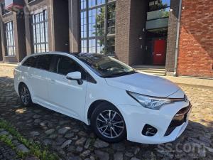 White Toyota Avensis 2015 in Riga, with an engine capacity of 1.60 L and mileage of 176 thousand km for 8190 €, photo 30 on AUTOMOTO.COM.LV