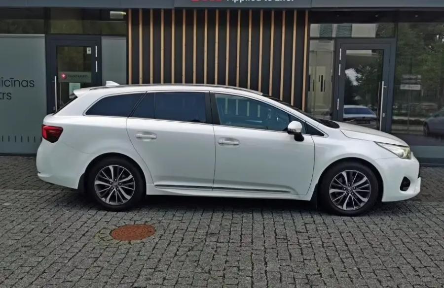 Белый Тойота Авенсис 2015 в Рига, объемом двигателя 2.00 л и пробегом 169 тыс. км за 10900 €, фото 15 на AUTOMOTO.COM.LV