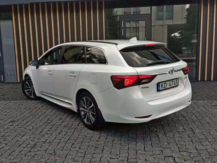 Белый Тойота Авенсис 2015 в Рига, объемом двигателя 2.00 л и пробегом 169 тыс. км за 10900 €, фото 19 на AUTOMOTO.COM.LV