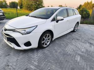 White Toyota Avensis 2015 in Vilnius, with an engine capacity of 1.60 L and mileage of 372 thousand km for 5250 €, photo  on AUTOMOTO.COM.LV