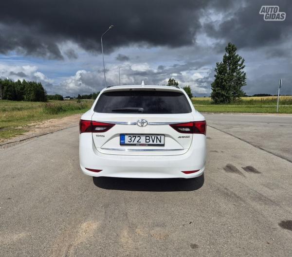 Balts Toyota Avensis 2015 Šauļi, ar dzinēja tilpumu 1.80 L un nobraukumu 366 tūkst. km par 7250 €, foto 6 vietnē AUTOMOTO.COM.LV