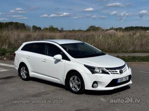 Balts Toyota Avensis 2015 Tartu, ar dzinēja tilpumu 2.00 L un nobraukumu 207 tūkst. km par 7499 €, foto  vietnē AUTOMOTO.COM.LV