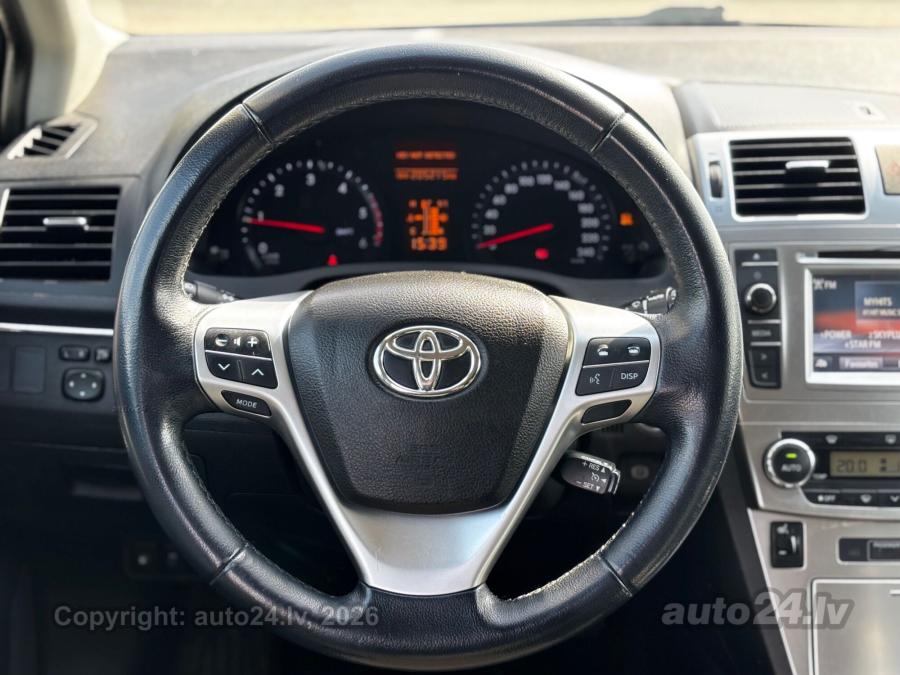 White Toyota Avensis 2015 in Tartu, with an engine capacity of 2.00 L and mileage of 207 thousand km for 7499 €, photo 11 on AUTOMOTO.COM.LV