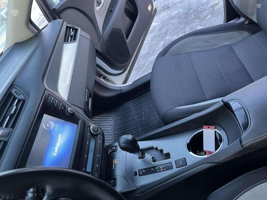 Белый Тойота Авенсис 2015 в Вильнюс, объемом двигателя 1.99 л и пробегом 332 тыс. км за 7500 €, фото 11 на AUTOMOTO.COM.LV