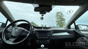 Balts Toyota Avensis 2015 Rīga, ar dzinēja tilpumu 2.00 L un nobraukumu 335 tūkst. km par 8199 €, foto 3 vietnē AUTOMOTO.COM.LV