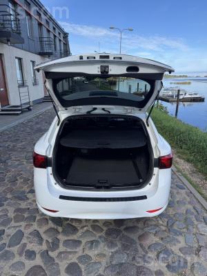 Balts Toyota Avensis 2015 Rīga, ar dzinēja tilpumu 2.00 L un nobraukumu 336 tūkst. km par 7850 €, foto 11 vietnē AUTOMOTO.COM.LV