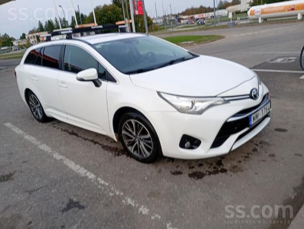 Тойота Авенсис 2015 в Тукумс на AUTOMOTO.COM.LV Белый Тойота Авенсис 2015 в Тукумс, объемом двигателя 2.00 л и пробегом 246 тыс. км за 5800 €, фото 1 на AUTOMOTO.COM.LV