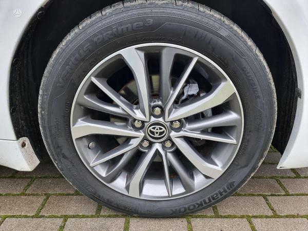 Balts Toyota Avensis 2016 Tauragė, ar dzinēja tilpumu 1.60 L un nobraukumu 174 tūkst. km par 7800 €, foto 11 vietnē AUTOMOTO.COM.LV