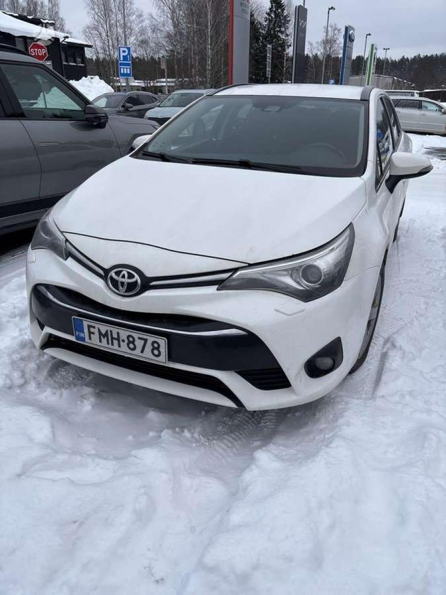 Balts Toyota Avensis 2016 Marijampole, ar dzinēja tilpumu 1.60 L un nobraukumu 246 tūkst. km par 7500 €, foto 1 vietnē AUTOMOTO.COM.LV