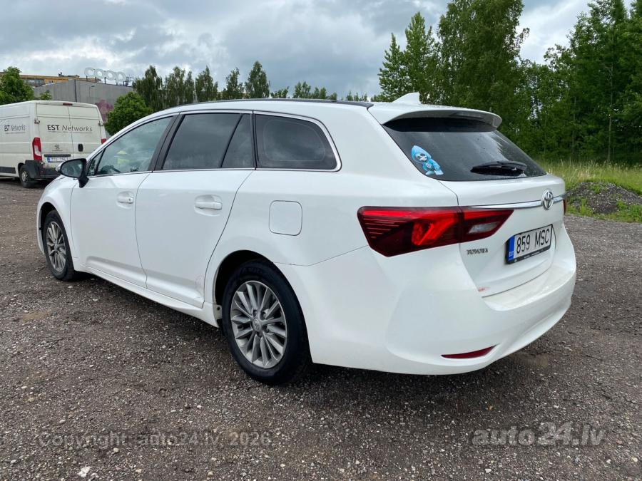 Белый Тойота Авенсис 2016 в Таллин, объемом двигателя 1.80 л и пробегом 226 тыс. км за 8500 €, фото 5 на AUTOMOTO.COM.LV