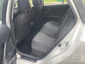 Белый Тойота Авенсис 2016 в Таллин, объемом двигателя 1.80 л и пробегом 273 тыс. км за 7500 €, фото 9 на AUTOMOTO.COM.LV