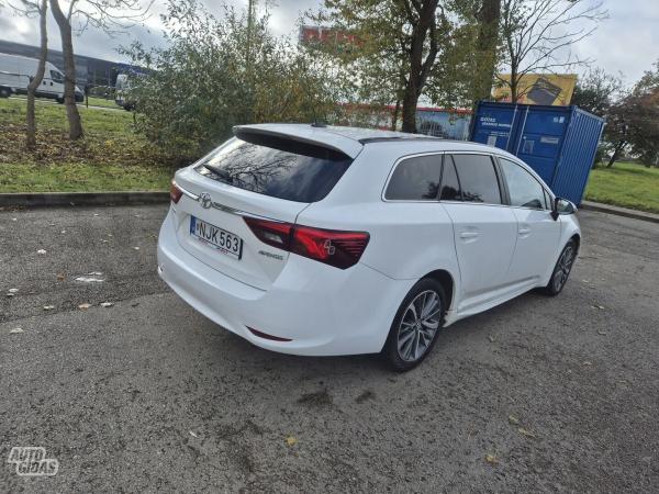 Тойота Авенсис 2016 в Шяуляй на AUTOMOTO.COM.LV Белый Тойота Авенсис 2016 в Шяуляй, объемом двигателя 2.00 л и пробегом 273 тыс. км за 4800 €, фото 4 на AUTOMOTO.COM.LV