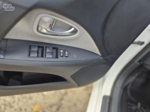 Белый Тойота Авенсис 2016 в Шяуляй, объемом двигателя 2.00 л и пробегом 273 тыс. км за 4800 €, фото 12 на AUTOMOTO.COM.LV