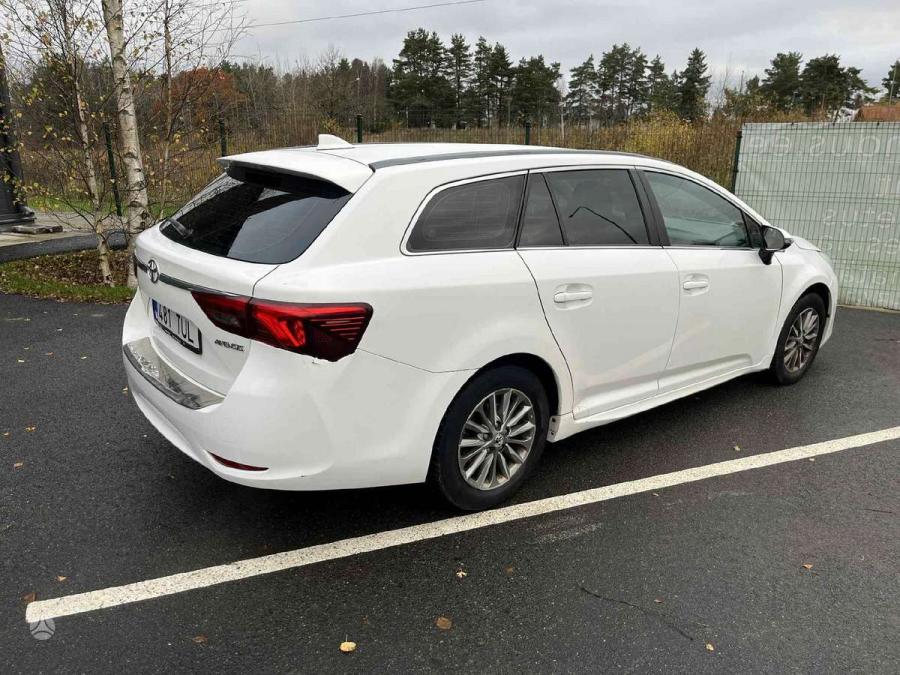 Balts Toyota Avensis 2017 Tallina, ar dzinēja tilpumu 1.80 L un nobraukumu 385 tūkst. km par 8000 €, foto 3 vietnē AUTOMOTO.COM.LV