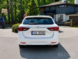 Белый Тойота Авенсис 2017 в Елгава, объемом двигателя 1.80 л и пробегом 338 тыс. км за 8200 €, фото 5 на AUTOMOTO.COM.LV