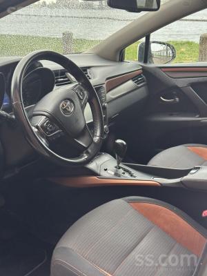 Balts Toyota Avensis 2017 Rīga, ar dzinēja tilpumu 2.00 L un nobraukumu 232 tūkst. km par 8900 €, foto 9 vietnē AUTOMOTO.COM.LV