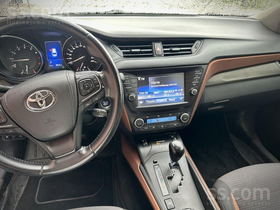 Balts Toyota Avensis 2017 Rīga, ar dzinēja tilpumu 2.00 L un nobraukumu 232 tūkst. km par 8900 €, foto 10 vietnē AUTOMOTO.COM.LV