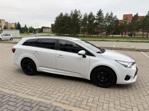 Белый Тойота Авенсис 2017 в Паневежис, объемом двигателя 2.00 л и пробегом 238 тыс. км за 7500 €, фото 8 на AUTOMOTO.COM.LV