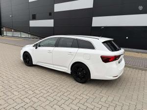 Белый Тойота Авенсис 2017 в Паневежис, объемом двигателя 2.00 л и пробегом 238 тыс. км за 7500 €, фото 14 на AUTOMOTO.COM.LV