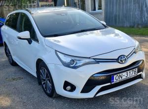 Balts Toyota Avensis 2017 Rīga, ar dzinēja tilpumu 2.00 L un nobraukumu 260 tūkst. km par 8225 €, foto 3 vietnē AUTOMOTO.COM.LV