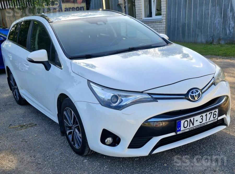 Balts Toyota Avensis 2017 Rīga, ar dzinēja tilpumu 2.00 L un nobraukumu 260 tūkst. km par 8225 €, foto 3 vietnē AUTOMOTO.COM.LV