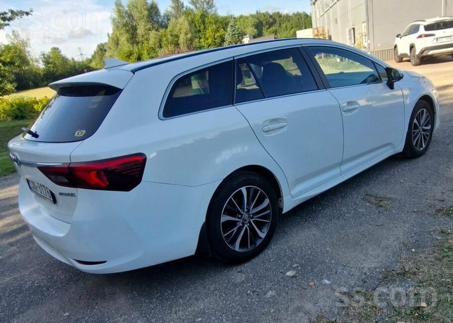 Balts Toyota Avensis 2017 Rīga, ar dzinēja tilpumu 2.00 L un nobraukumu 260 tūkst. km par 8225 €, foto 4 vietnē AUTOMOTO.COM.LV
