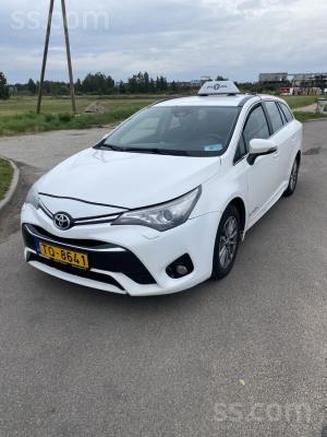 Balts Toyota Avensis 2017 Jūrmala, ar dzinēja tilpumu 1.80 L un nobraukumu 633 tūkst. km par 5500 €, foto  vietnē AUTOMOTO.COM.LV