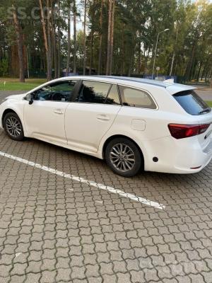 Balts Toyota Avensis 2017 Jūrmala, ar dzinēja tilpumu 1.80 L un nobraukumu 636 tūkst. km par 4950 €, foto 3 vietnē AUTOMOTO.COM.LV
