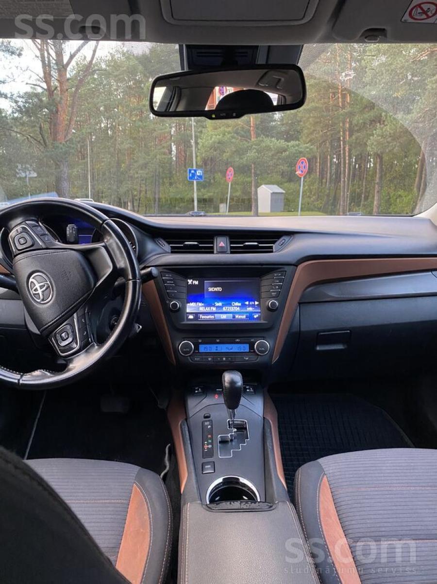 Balts Toyota Avensis 2017 Jūrmala, ar dzinēja tilpumu 1.80 L un nobraukumu 636 tūkst. km par 4950 €, foto 4 vietnē AUTOMOTO.COM.LV