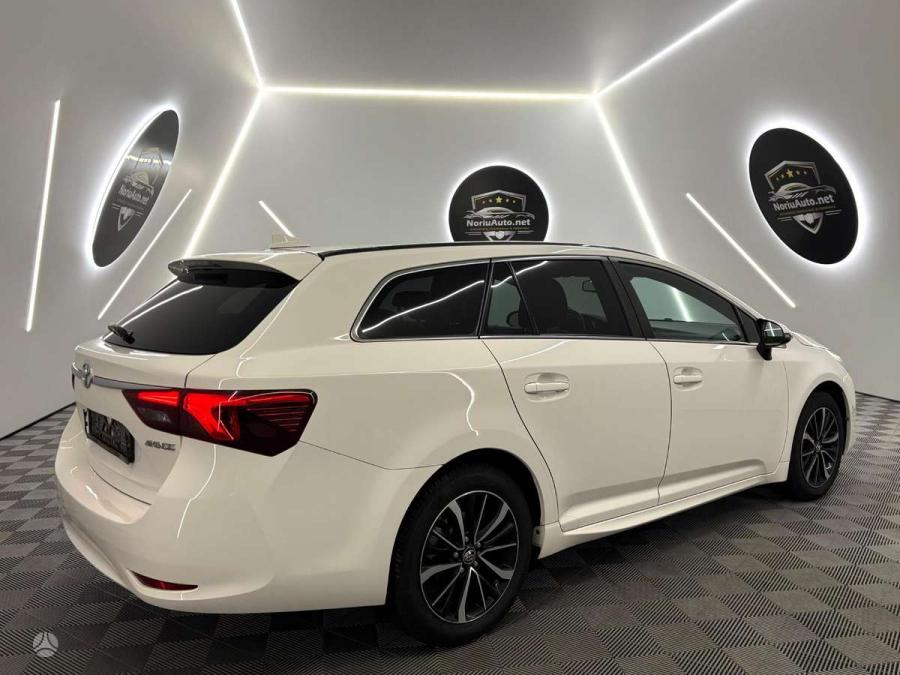 Balts Toyota Avensis 2018 Marijampole, ar dzinēja tilpumu 1.80 L un nobraukumu 127 tūkst. km par 12850 €, foto 29 vietnē AUTOMOTO.COM.LV