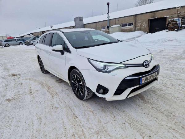 Balts Toyota Avensis 2018 Kauņa, ar dzinēja tilpumu 1.80 L un nobraukumu 75 tūkst. km par 8650 €, foto 4 vietnē AUTOMOTO.COM.LV