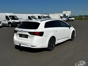Белый Тойота Авенсис 2018 в Авиженяй, объемом двигателя 1.80 л и пробегом 135 тыс. км за 12500 €, фото 3 на AUTOMOTO.COM.LV