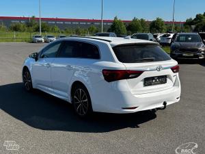 Белый Тойота Авенсис 2018 в Авиженяй, объемом двигателя 1.80 л и пробегом 135 тыс. км за 12500 €, фото 5 на AUTOMOTO.COM.LV