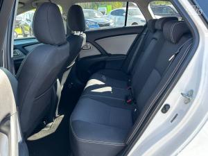 Белый Тойота Авенсис 2018 в Авиженяй, объемом двигателя 1.80 л и пробегом 135 тыс. км за 12500 €, фото 12 на AUTOMOTO.COM.LV