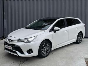 Белый Тойота Авенсис 2018 в Вильнюс, объемом двигателя 2.00 л и пробегом 186 тыс. км за 8500 €, фото  на AUTOMOTO.COM.LV