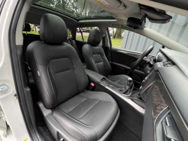Balts Toyota Avensis 2018 Viļņa, ar dzinēja tilpumu 2.00 L un nobraukumu 186 tūkst. km par 8500 €, foto 9 vietnē AUTOMOTO.COM.LV