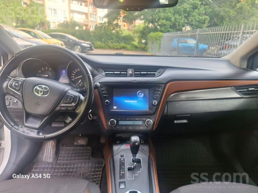 Balts Toyota Avensis 2018 Rīga, ar dzinēja tilpumu 1.80 L un nobraukumu 325 tūkst. km par 7800 €, foto 5 vietnē AUTOMOTO.COM.LV