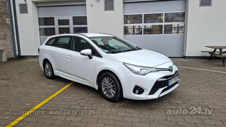 Balts Toyota Avensis 2019 Tallina, ar dzinēja tilpumu 1.80 L un nobraukumu 118 tūkst. km par 12500 €, foto 1 vietnē AUTOMOTO.COM.LV