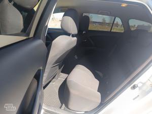 White Toyota Avensis 2019 in Siauliai, with an engine capacity of 1.80 L and mileage of 278 thousand km for 7450 €, photo 9 on AUTOMOTO.COM.LV