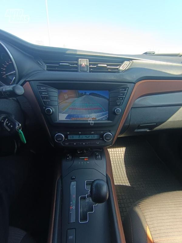 Белый Тойота Авенсис 2019 в Шяуляй, объемом двигателя 1.80 л и пробегом 278 тыс. км за 7450 €, фото 10 на AUTOMOTO.COM.LV