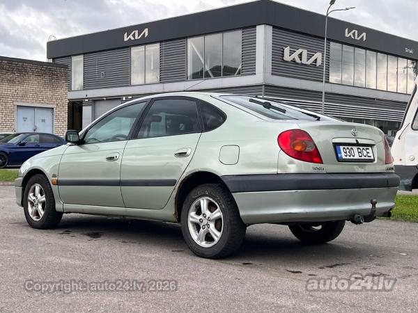 Dzeltens Toyota Avensis 2000 Narva, ar dzinēja tilpumu 2.00 L un nobraukumu 230 tūkst. km par 999 €, foto 8 vietnē AUTOMOTO.COM.LV