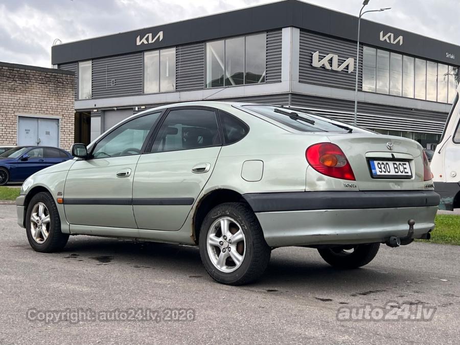 Dzeltens Toyota Avensis 2000 Narva, ar dzinēja tilpumu 2.00 L un nobraukumu 230 tūkst. km par 999 €, foto 8 vietnē AUTOMOTO.COM.LV