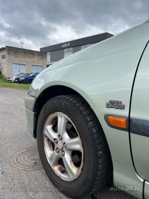 Dzeltens Toyota Avensis 2000 Narva, ar dzinēja tilpumu 2.00 L un nobraukumu 230 tūkst. km par 999 €, foto 10 vietnē AUTOMOTO.COM.LV