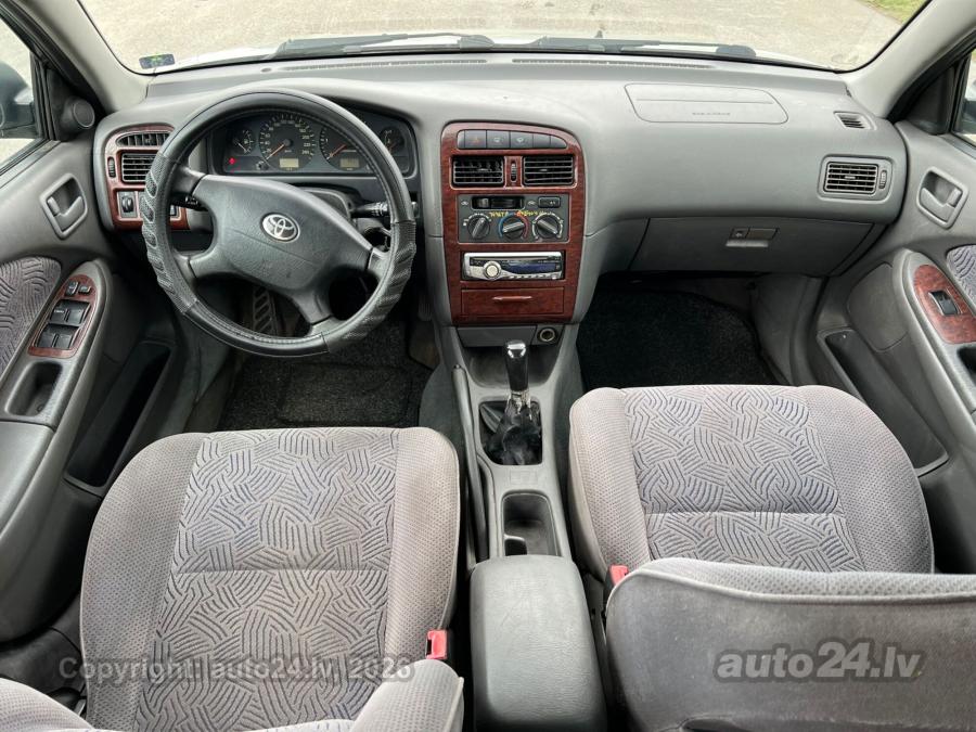 Dzeltens Toyota Avensis 2000 Narva, ar dzinēja tilpumu 2.00 L un nobraukumu 230 tūkst. km par 999 €, foto 12 vietnē AUTOMOTO.COM.LV