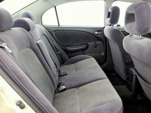 Желтый Тойота Авенсис 2003 в Таллин, объемом двигателя 1.60 л и пробегом 247 тыс. км за 1299 €, фото 8 на AUTOMOTO.COM.LV