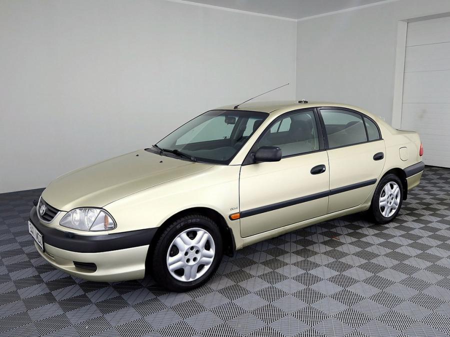 Желтый Тойота Авенсис 2003 в Таллин, объемом двигателя 1.60 л и пробегом 247 тыс. км за 1299 €, фото 10 на AUTOMOTO.COM.LV
